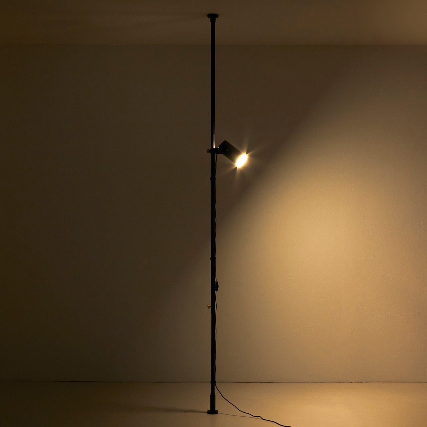 Spot Floorlight Set / スポット フロアライト セット BK SET-D-SFL-BK｜平安伸銅工業オンラインショップ